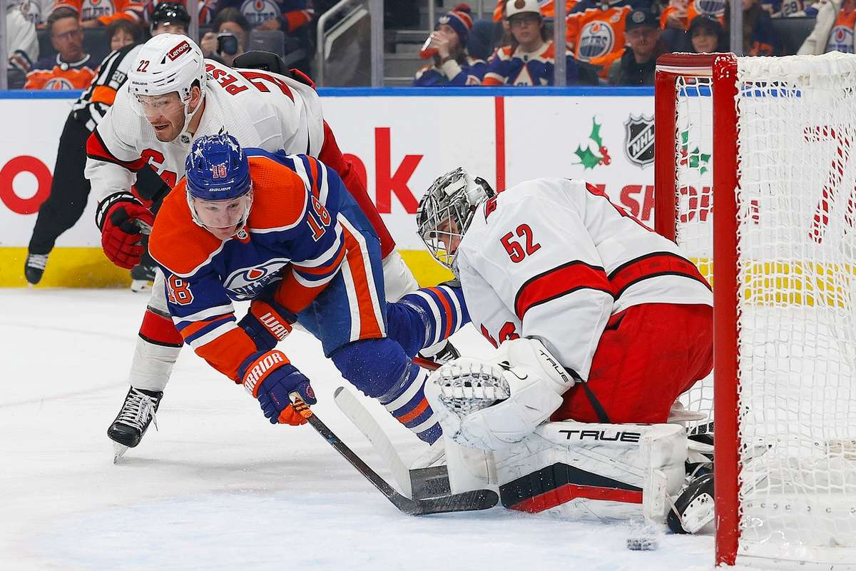 NHL: Oilers siegen erneut - Mann des Abends Zach Hyman erzielte drei ...