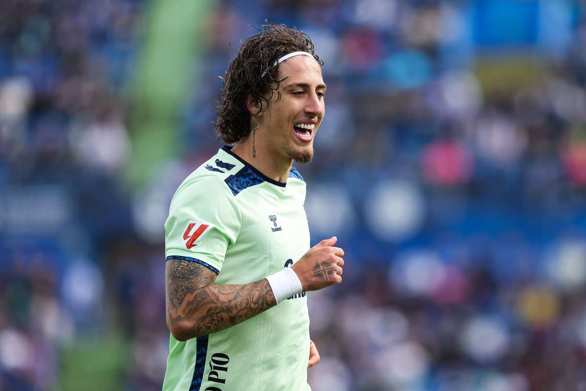 Borussia Dortmund eye shock move for Wolves flop Fabio Silva ...