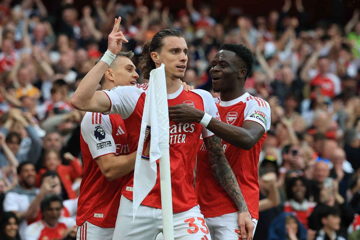 Arsenal legend Kanu celebrates Premier League title triumph: 'Very well ...