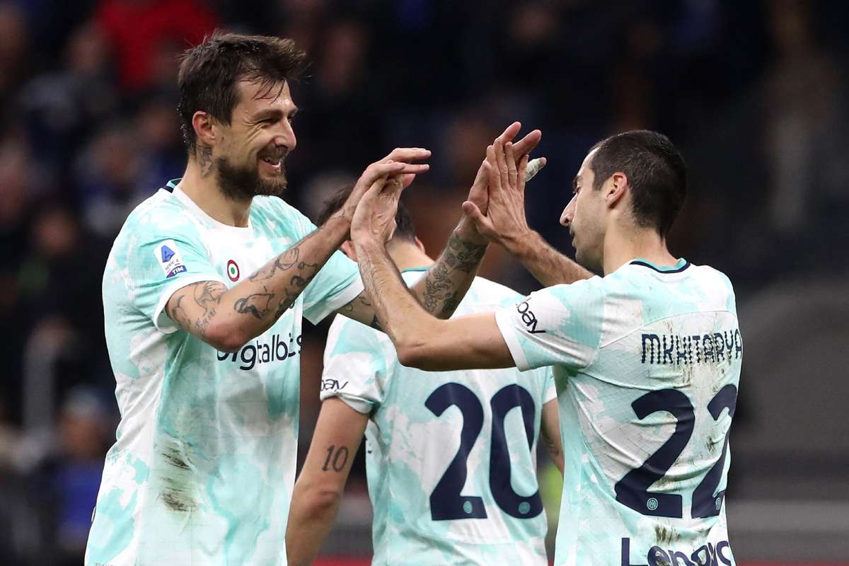 Inter move to second with comfortable win over Lecce | Flashscore.com