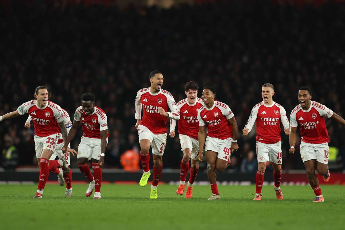 Wasteful Arsenal edge Crystal Palace on penalties to book EFL Cup semi ...