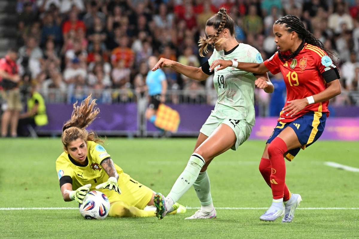 Women goalkeepers shatter stereotypes, set new standards ...