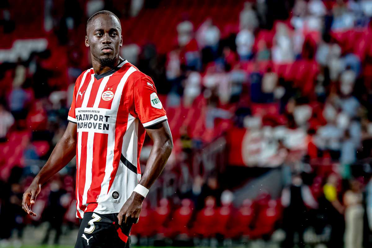 Oficial: Jordan Teze despede-se do PSV após 17 anos e assina com o AS ...