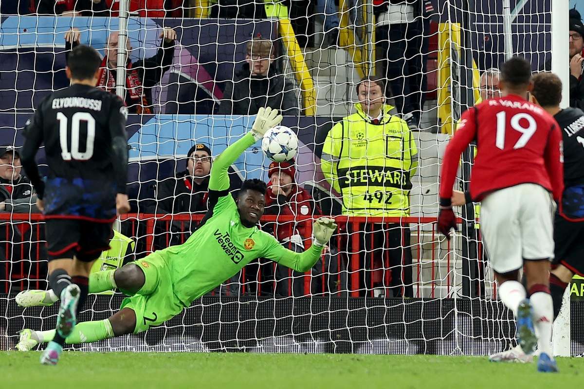 Manchester United-trainer Ten Hag prijst 'briljante redding' van Onana ...