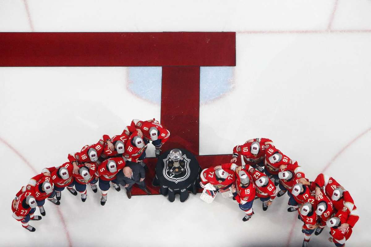Hokeiści Florida Panthers w wielkim finale NHL po pokonaniu New York ...