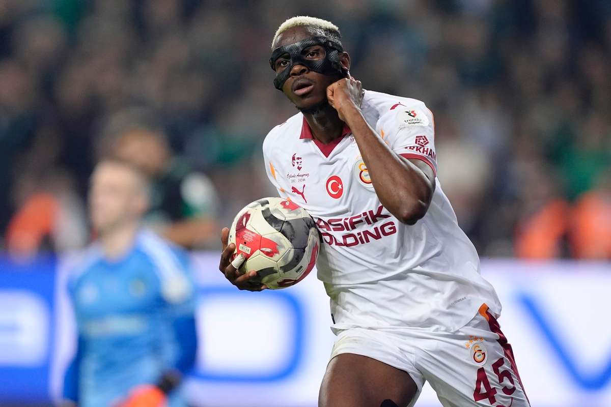 Osimhen, Salah & Hakimi Shortlisted for African Men's Player of the ...