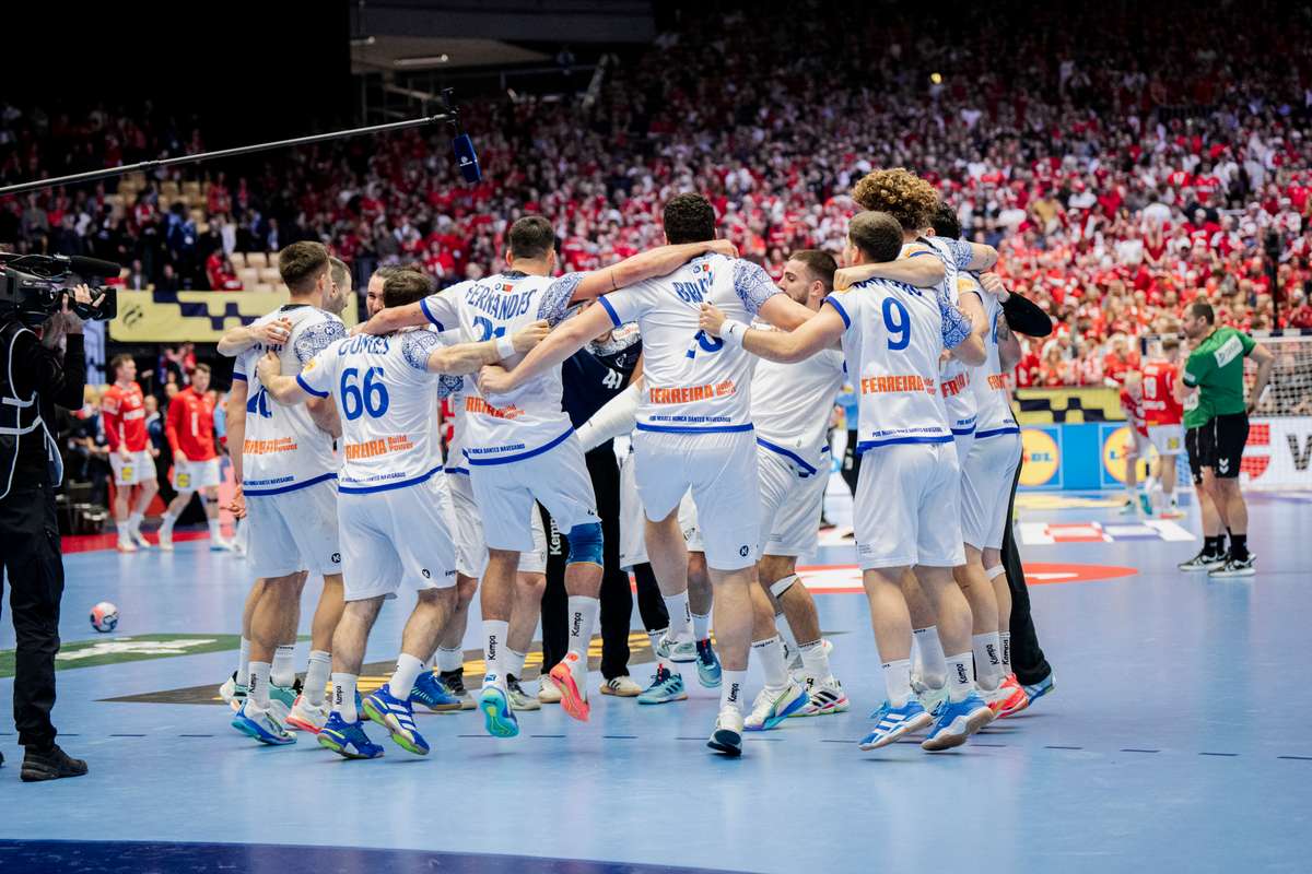 Síntese do europeu de andebol: Portugal deixa campeã mundial Dinamarca ...