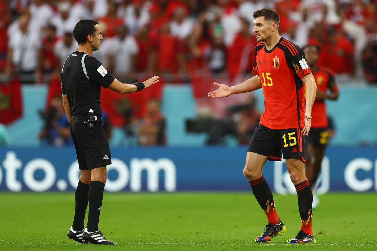 Injured Belgian full-back Meunier to stay behind for medical tests ...