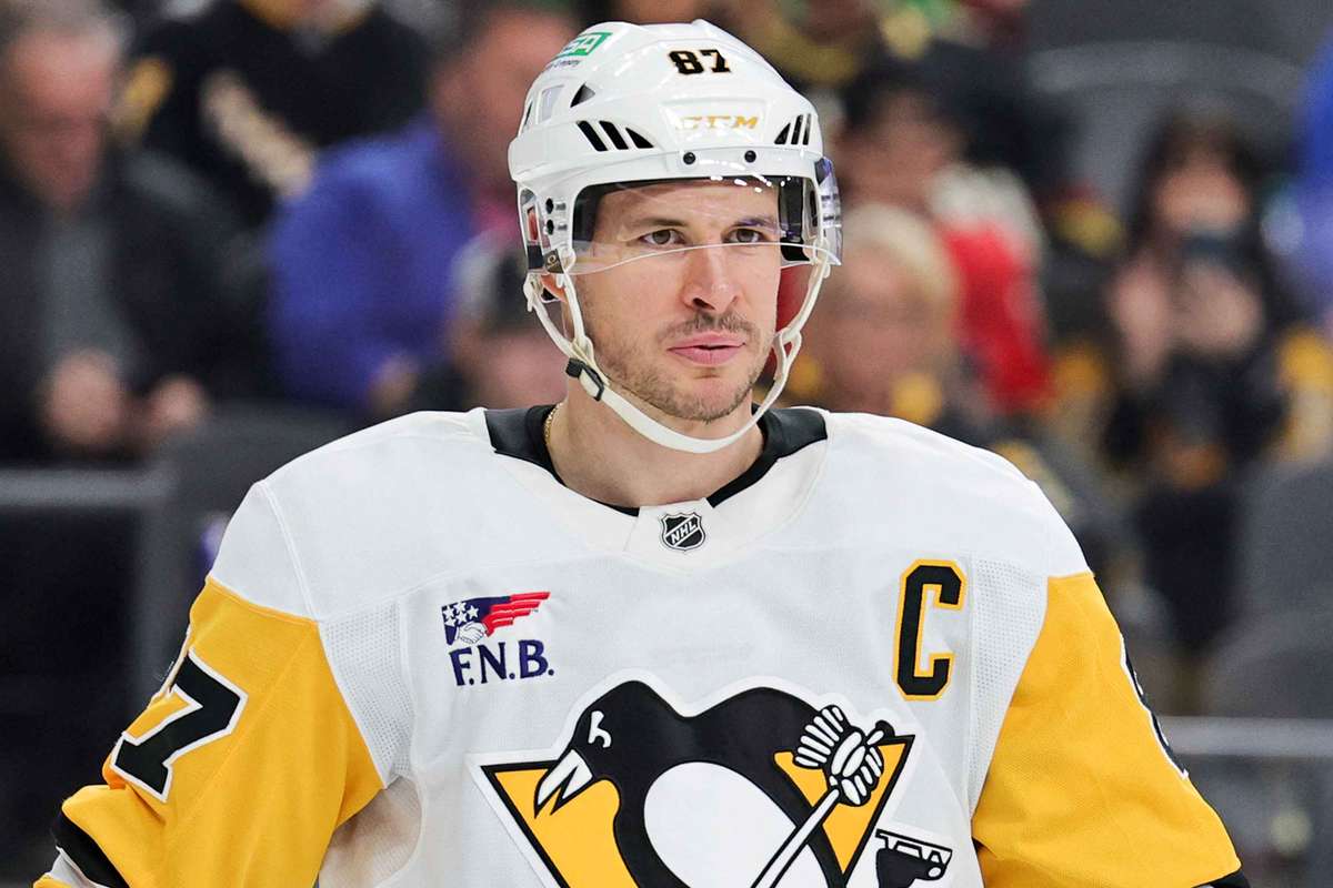 NHL roundup: Sidney Crosby breaks a Gretzky record, Blues keep red-hot win streak alive ...