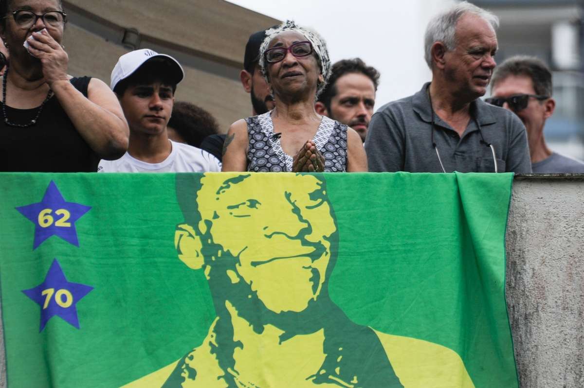 Mother of Brazil's football giant Pele dies at 101 | Flashscore.co.uk