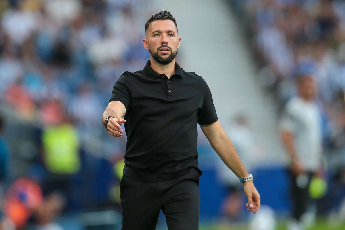 Farioli admite exibição aquém e comenta golo: "Pedi-lhe para cruzar e ...