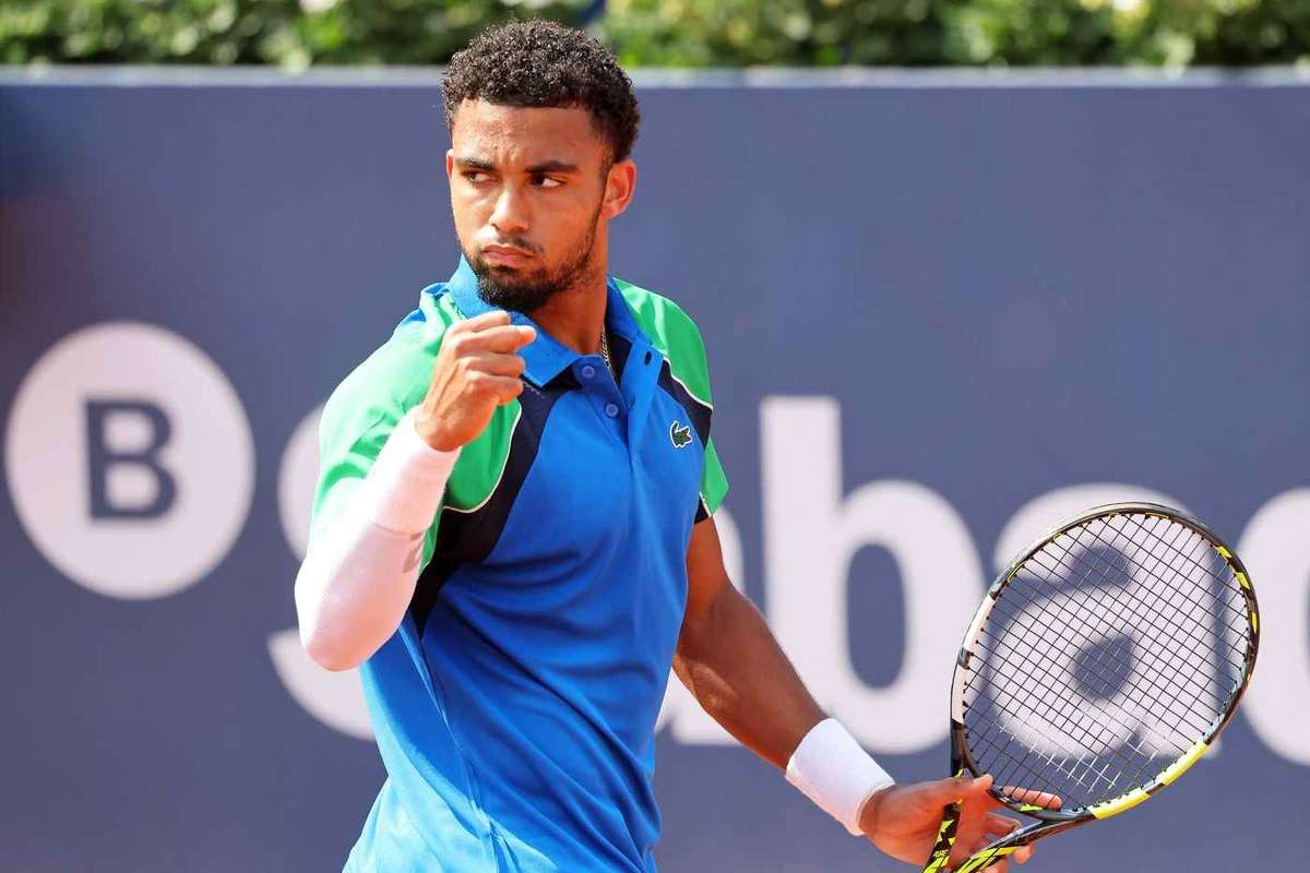 Arthur Fils vai encarar Tsitsipas nas quartas de final do ATP de Barcelona | Flashscore.com.br