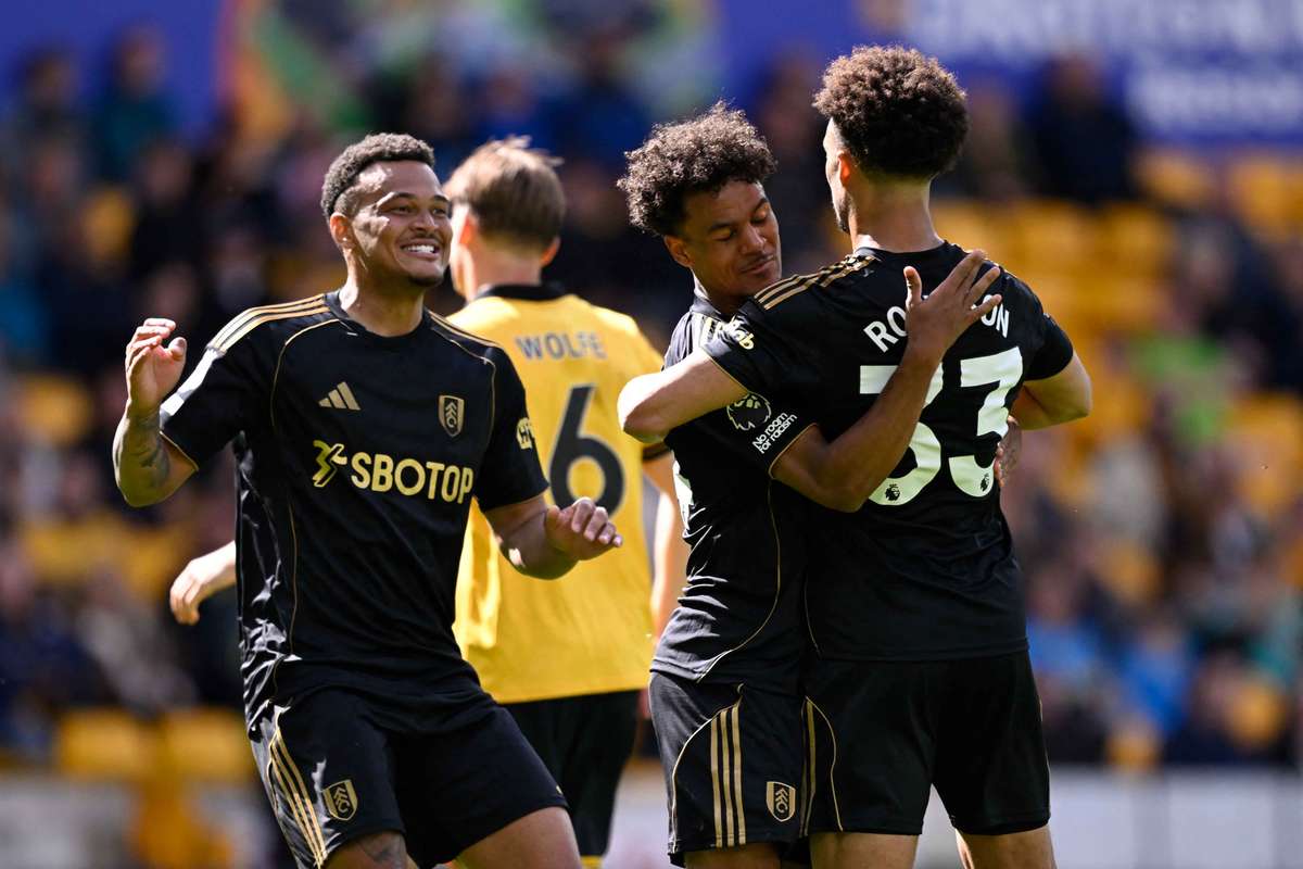Fulham come from behind to draw at Wolves as top eight hopes take a hit ...