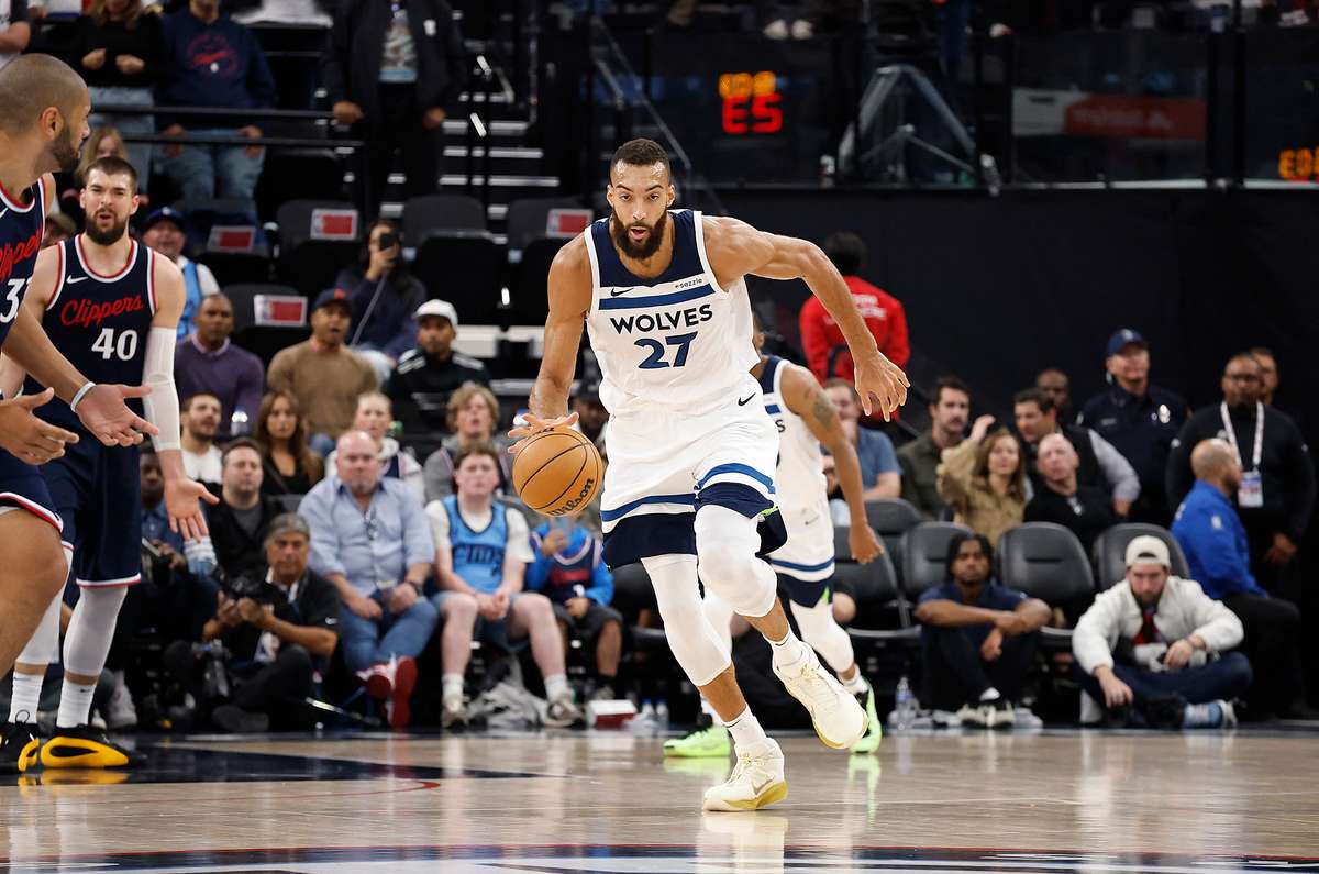 NBA : Gobert se voit comme "un pilier qui stabilise" les Wolves ...