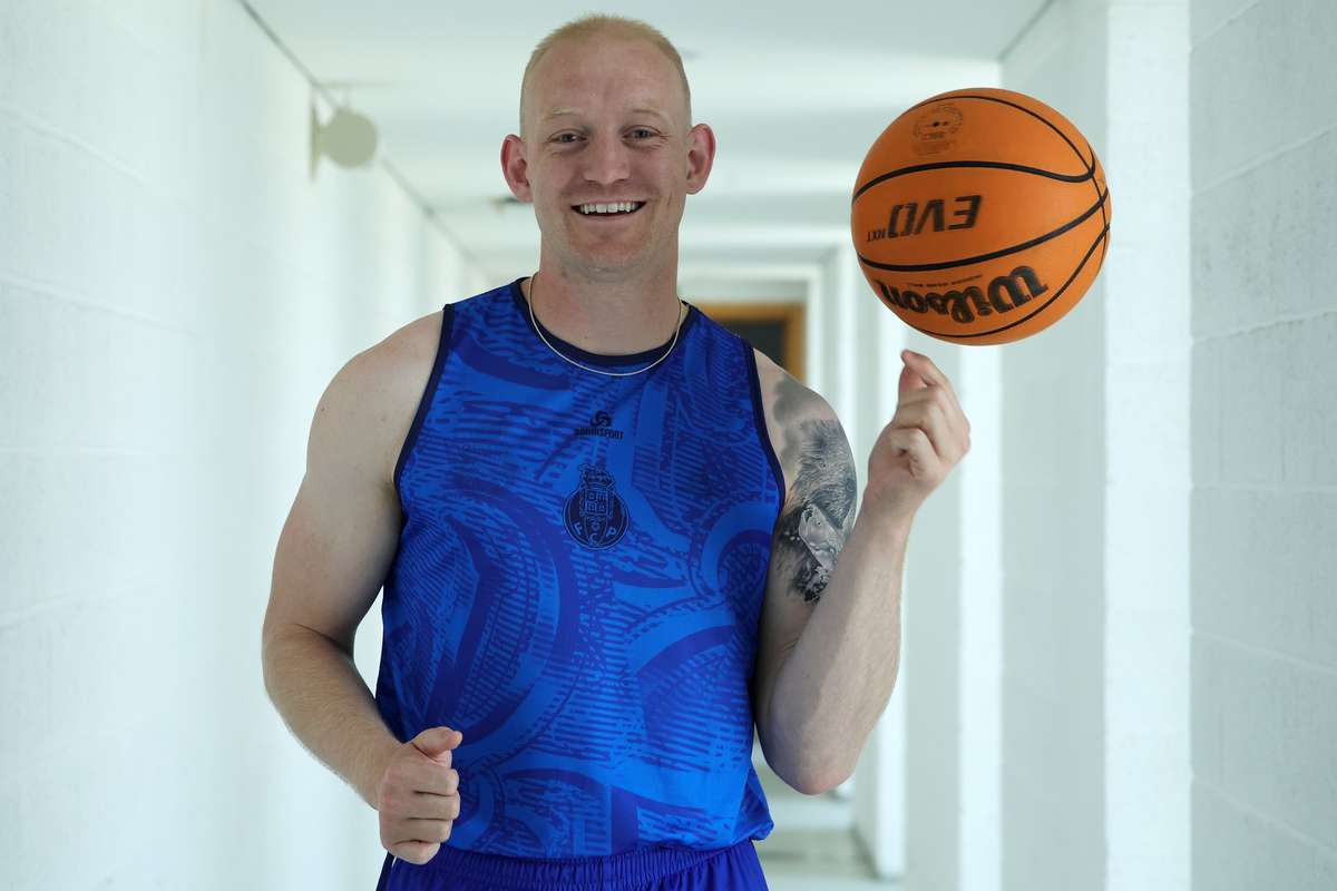 Basquetebolista Tanner Omlid troca Sporting pelo FC Porto | Flashscore.pt