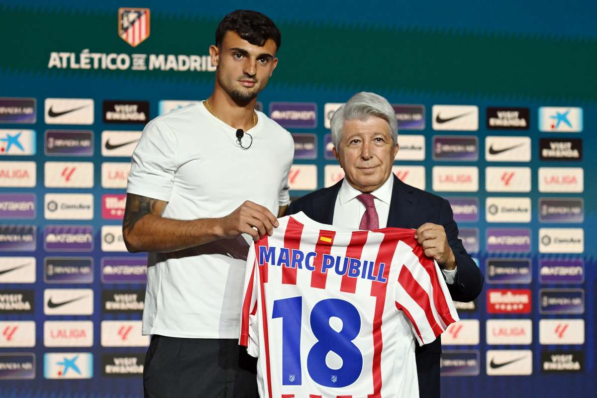 Desliz de Enrique Cerezo en la presentación de Marc Pubill | Flashscore.com.ve