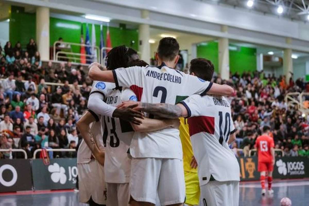 Bernardo Paçó e Lúcio Rocha estreiam-se na convocatória da seleção de ...
