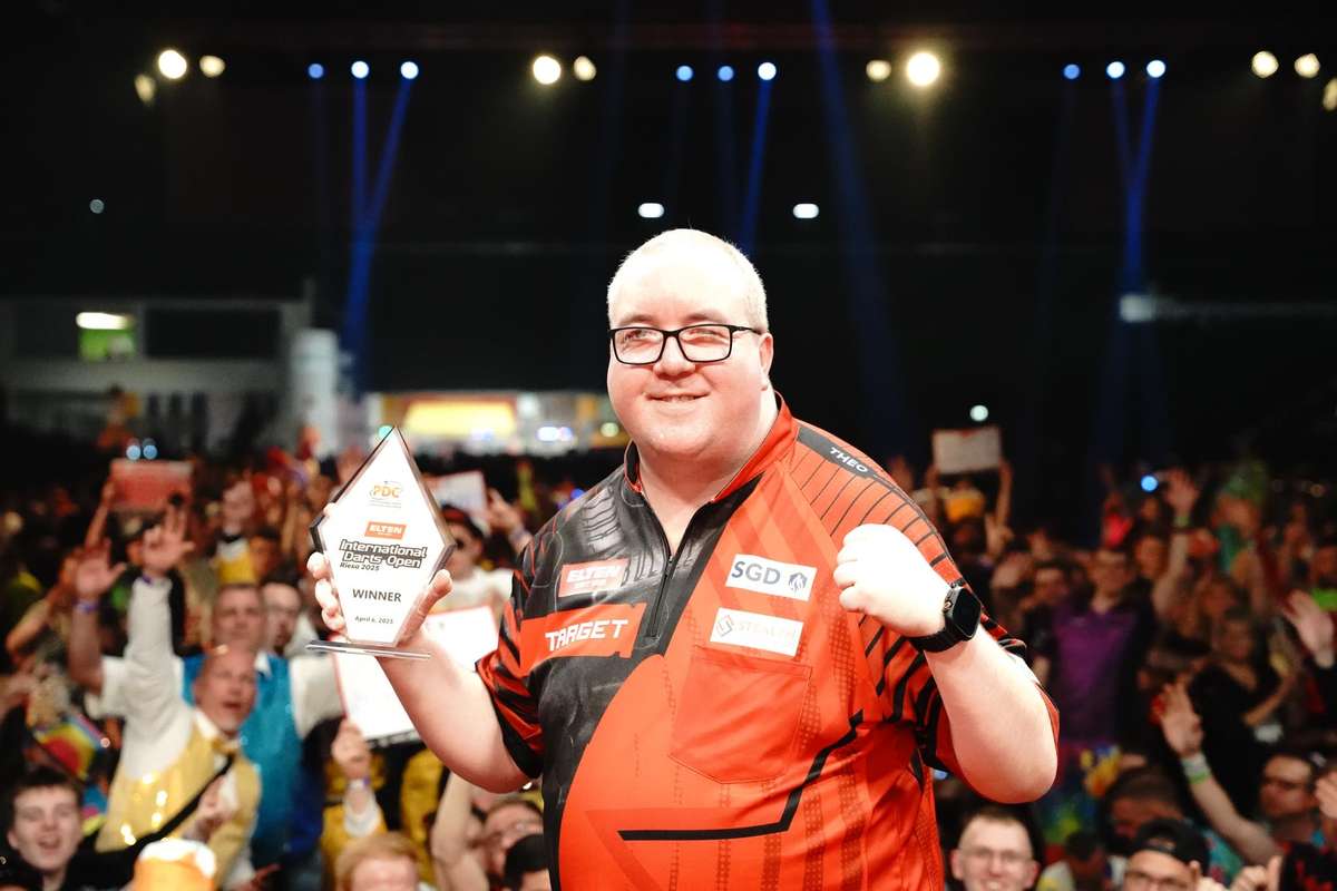 Stephen Bunting caps 'dream week' with maiden Euro Tour win in Germany ...