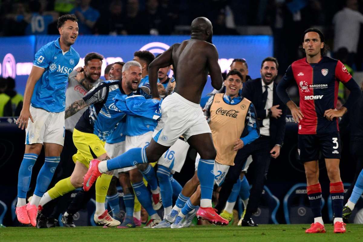 Napoli câștigă al patrulea titlu din istorie și declanșează nebunia în ...