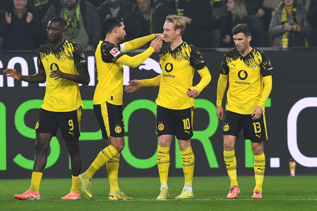 Borussia Dortmund edge Gladbach to climb to second in Bundesliga ...