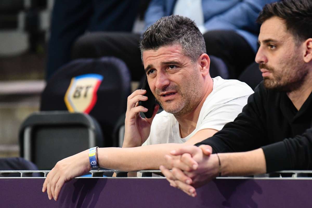 Daniel Niculae vai ser o novo presidente do Hermannstadt | Flashscore.pt