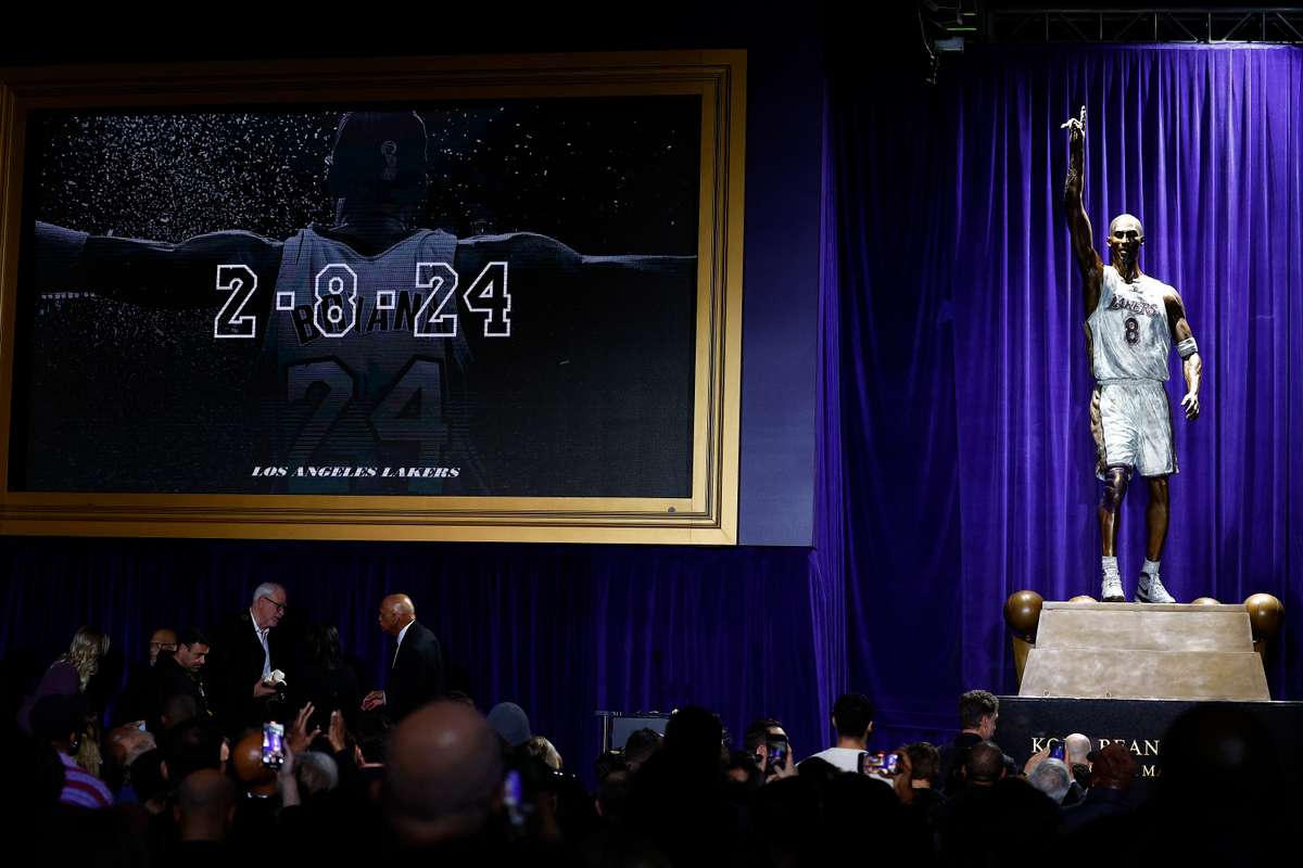 NBA roundup: Lakers unveil Kobe Bryant statue then fall to Nuggets ...