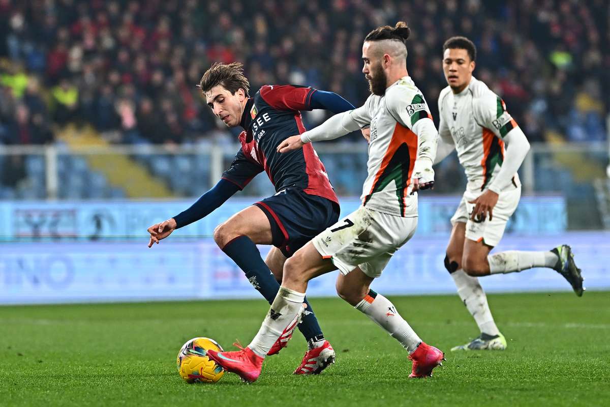 Pinamonti and Cornet strike late to seal victory for Genoa over Venezia ...