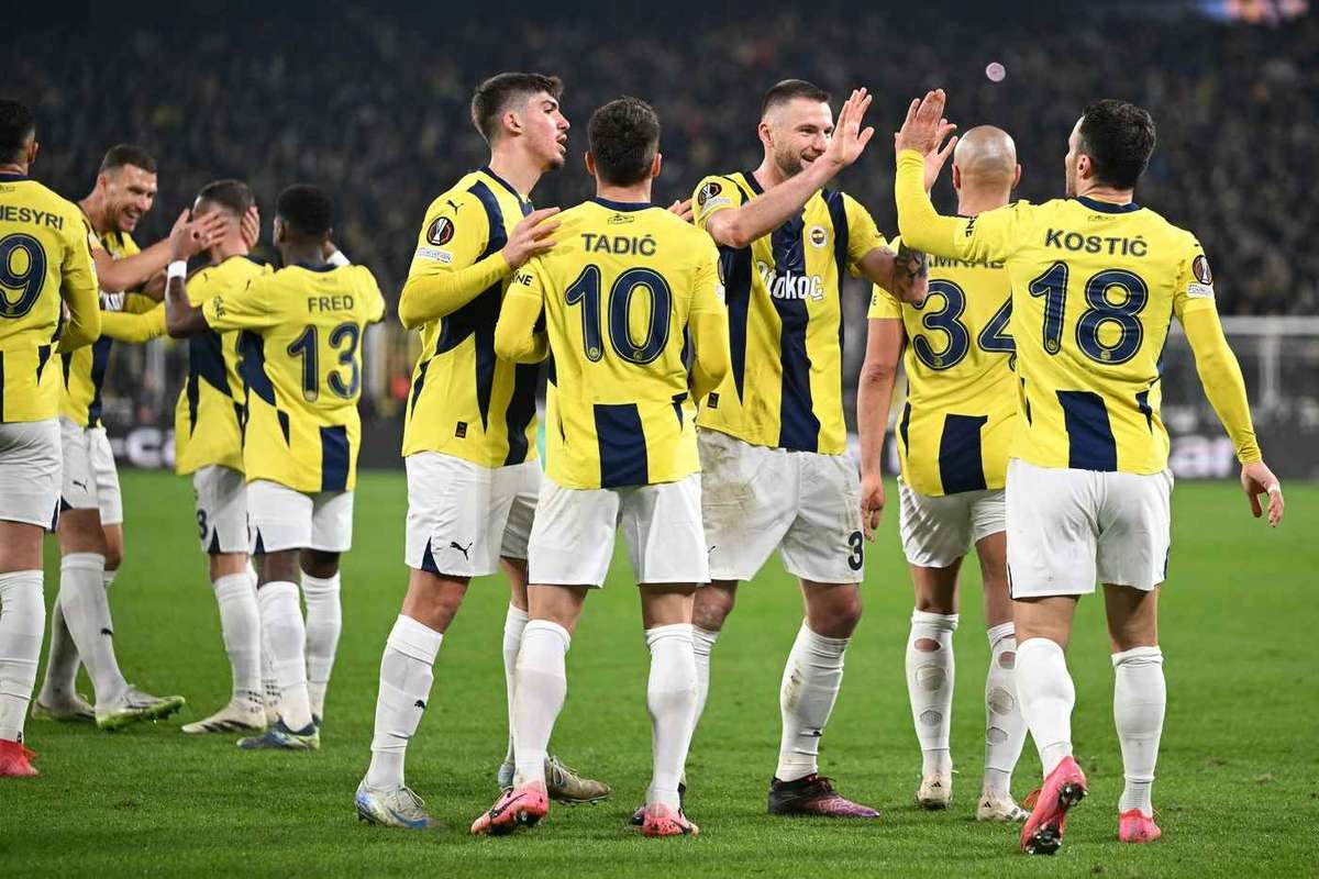 Fenerbahce crush Anderlecht to take firm control of Europa League play ...