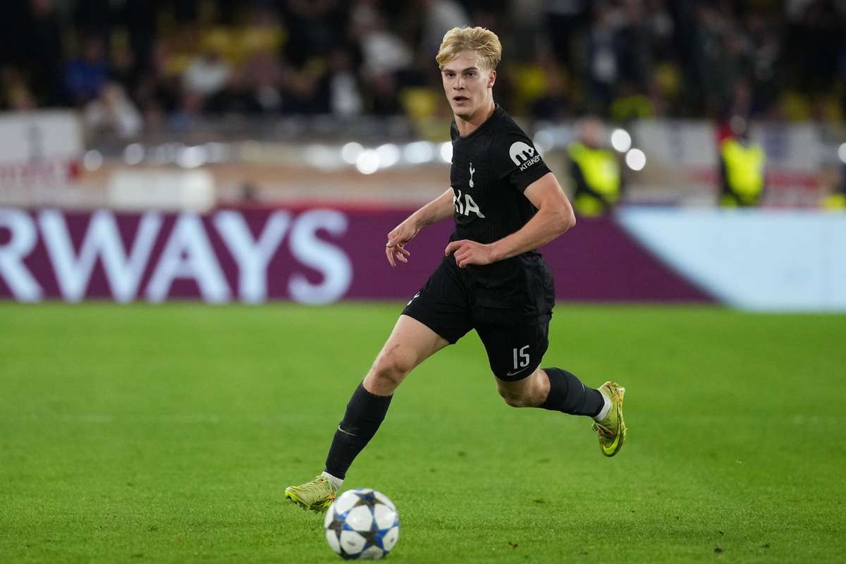 Tottenham coach Georgson full of praise for Bergvall - TribalFootball.com
