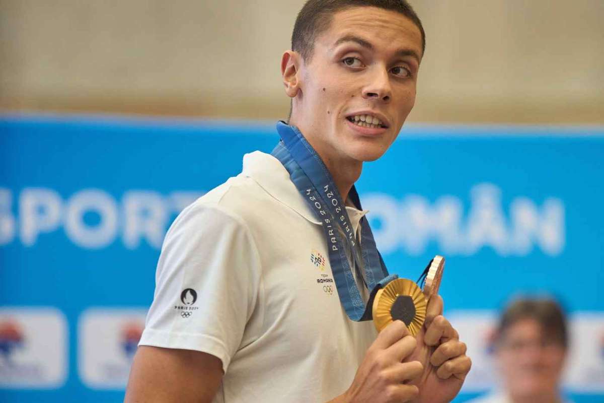 David Popovici, mesaj de mare campion după ce Denis Popescu a cucerit ...
