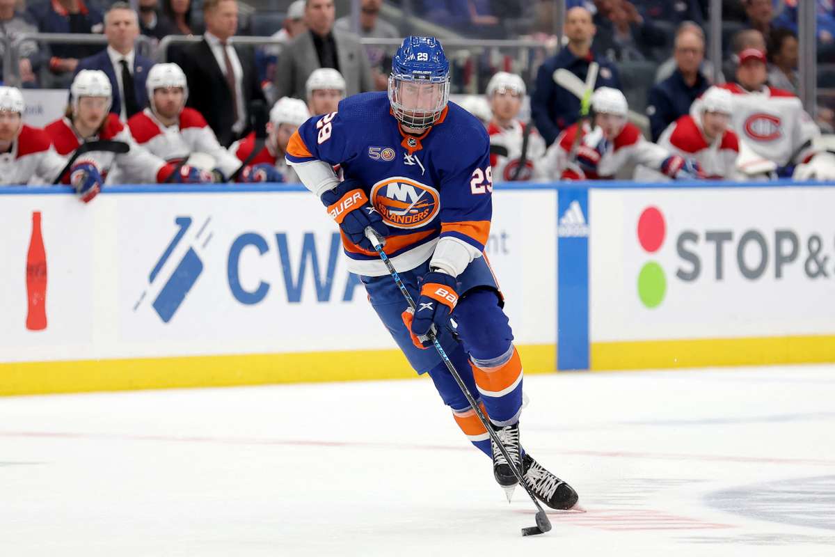 NHL roundup: New York Islanders beat Habs, clinch playoff berth ...