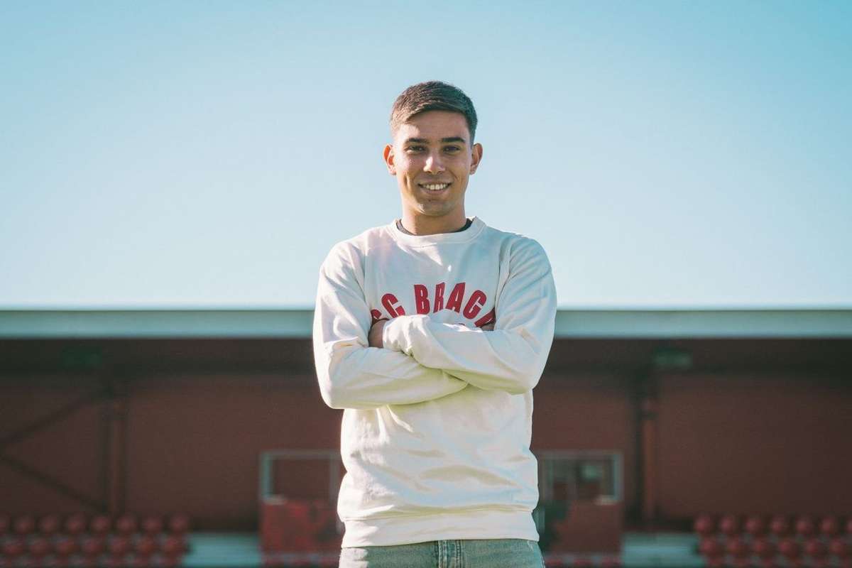 Oficial: Afonso Duarte, filho de Rui Duarte, renova com o SC Braga ...