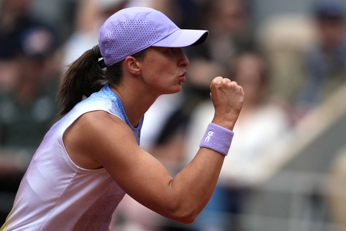 Tennis : Swiatek passe sans trembler le 1ᵉʳ tour de Roland-Garros ...