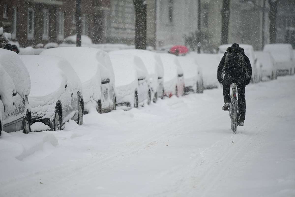 Snow and freezing temperatures force postponement of matches in Germany ...