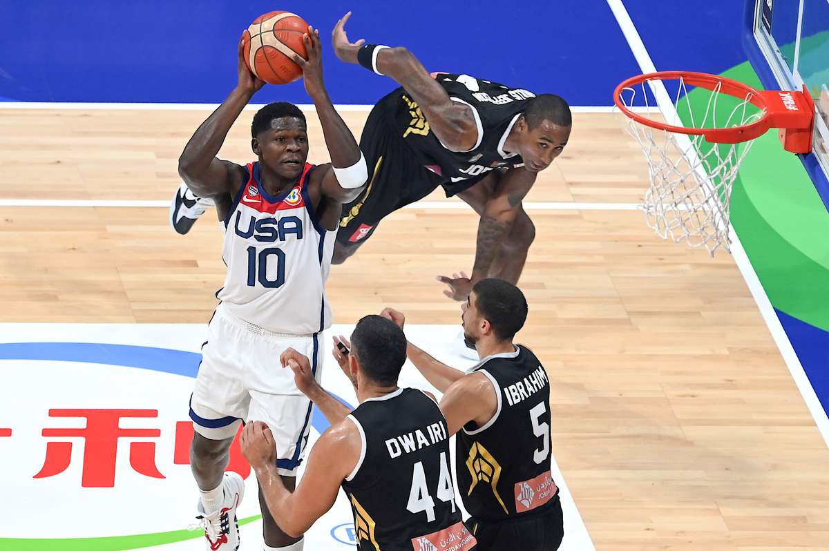 Basketball-WM 2023: USA fertigen Jordanien zum Abschluss der ...