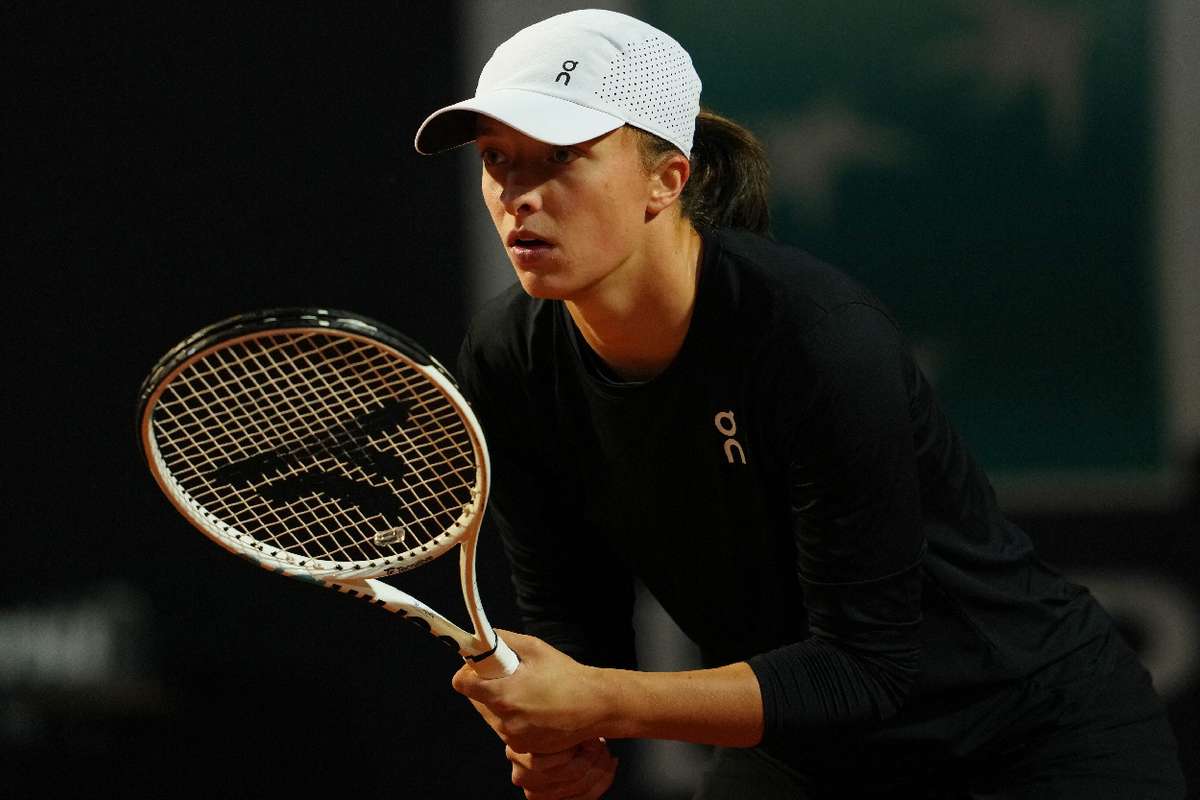 Iga Swiatek faces French Open test as new 'Big Three' rivalry emerges ...
