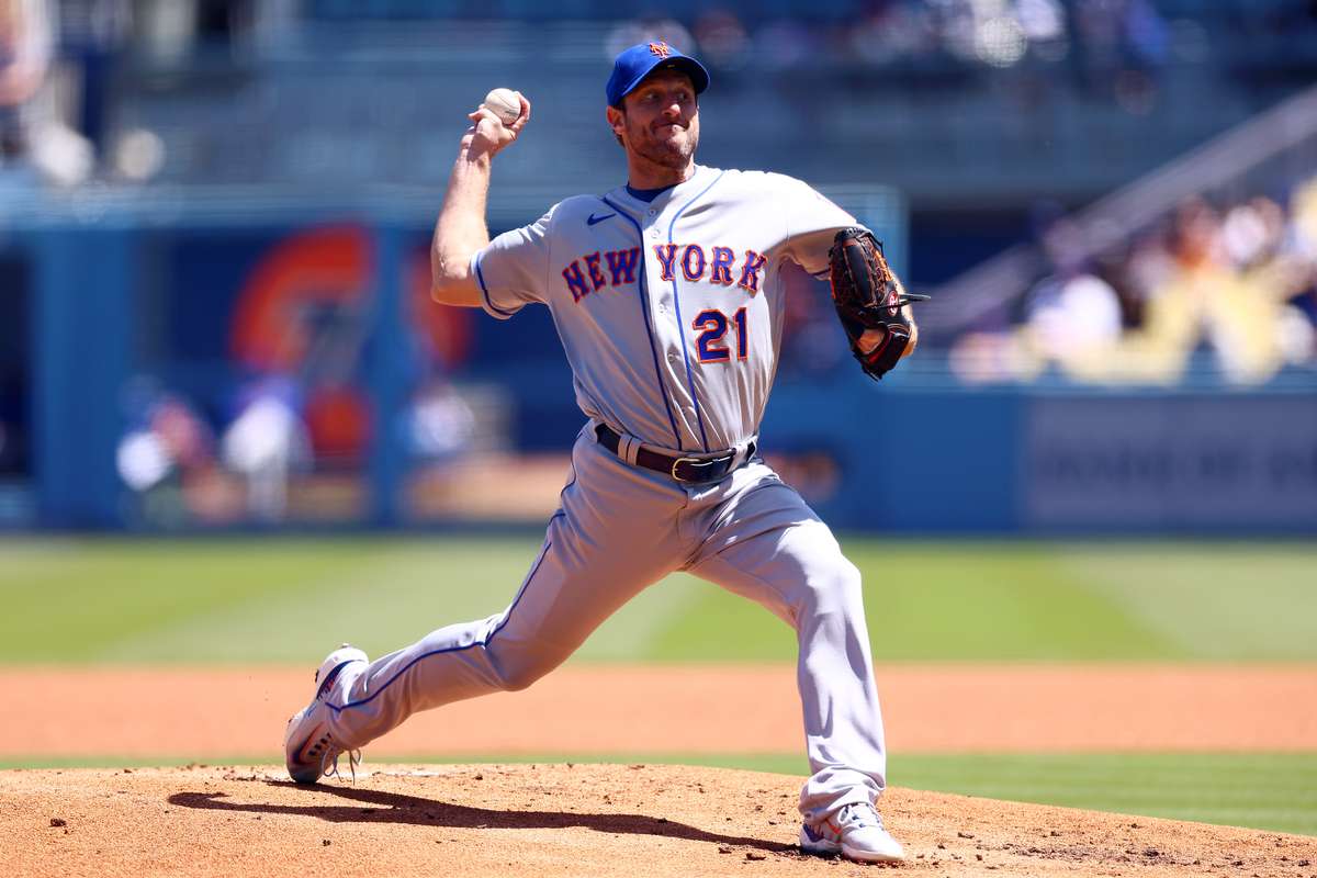 Mets pitcher Scherzer ejected over 'sticky' substance | Flashscore.co.uk