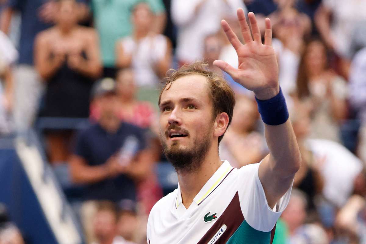 Tenis Flash: Miedwiediew ostatnim środowym półfinalistą US Open ...