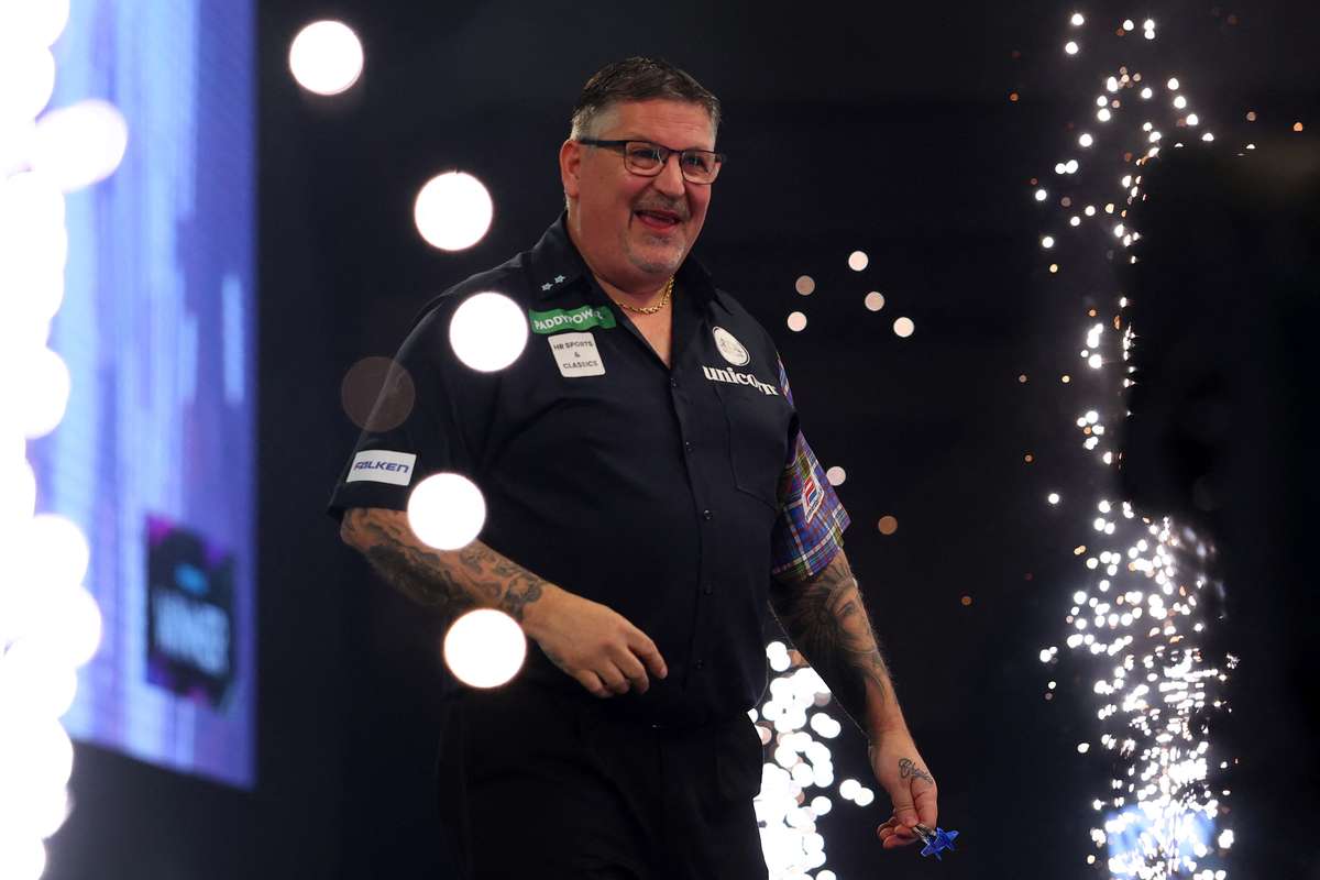 Darts-WM: Searle setzt sich gegen Clayton durch – Anderson folgt ins ...
