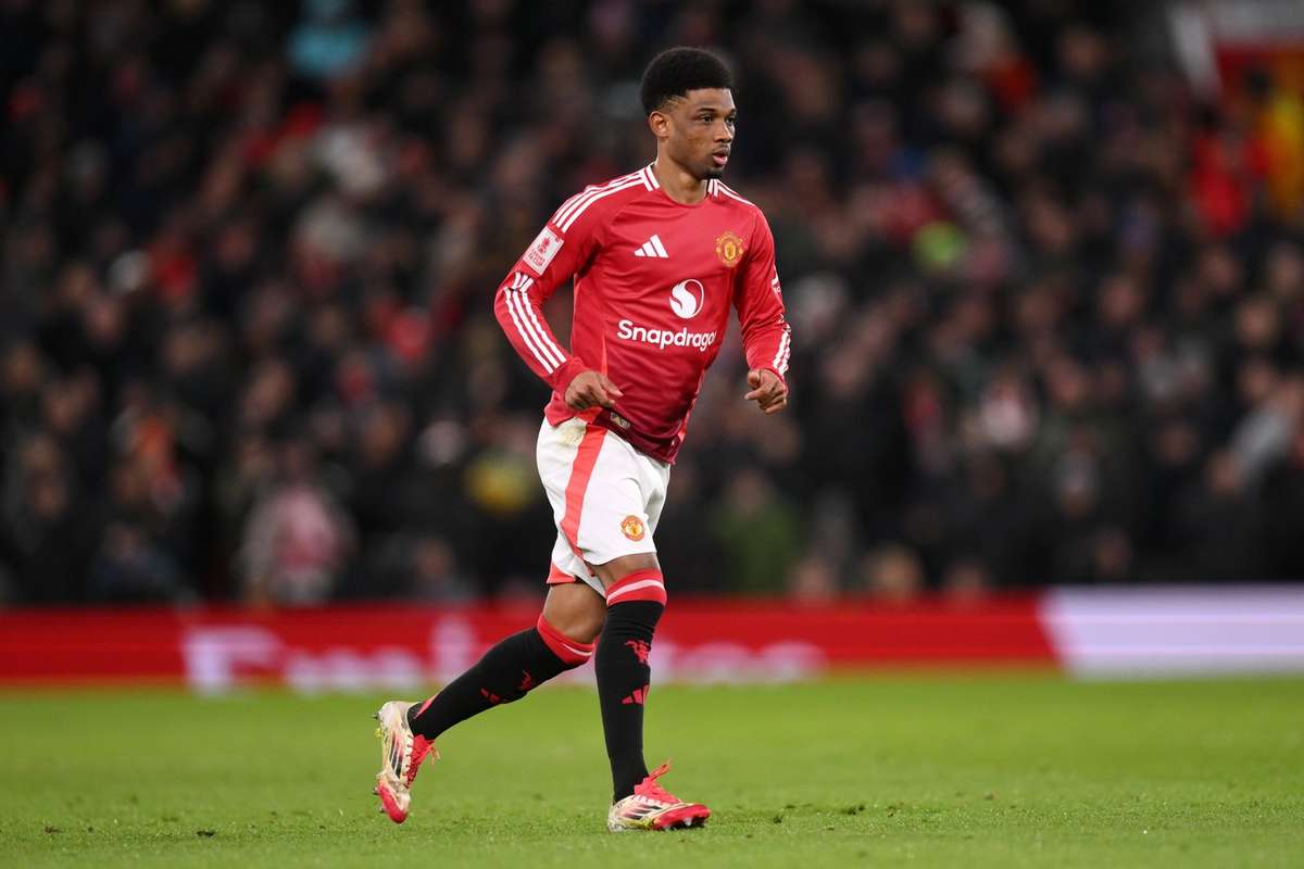 Man United provide Amad Diallo injury update as Kobbie Mainoo returns ...