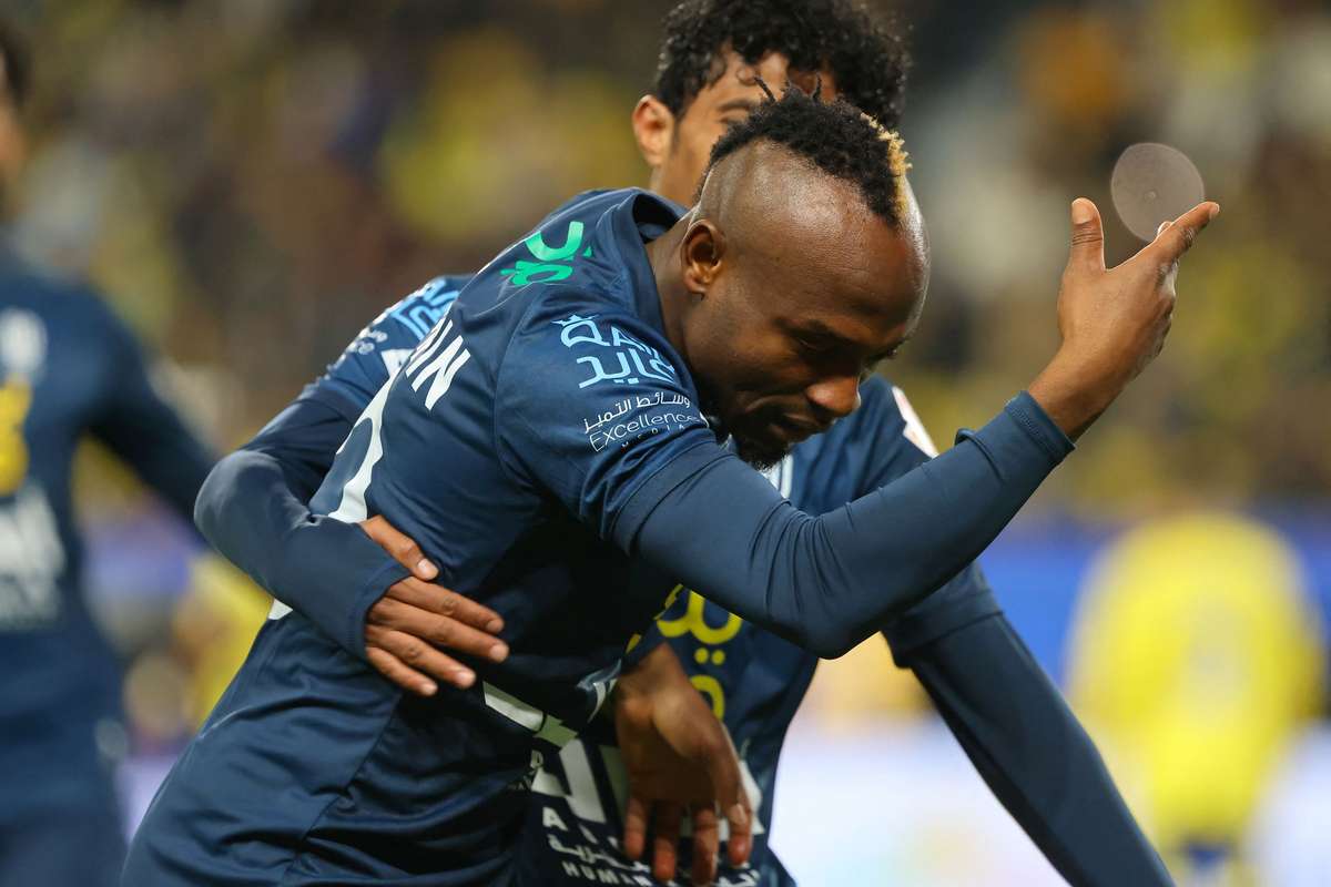 Arábia Saudita: Al Ahli perde (1-3), Godwin dá alento a Paulo Sérgio (1 ...