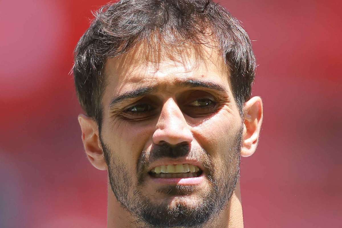 Alejandro Arribas lucha por el control total del Cartagena | Flashscore.co