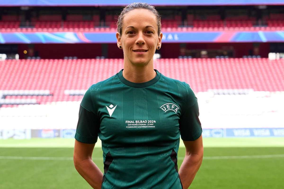 Europeu feminino: Ivana Martincic dirige jogo entre Portugal e Itália ...