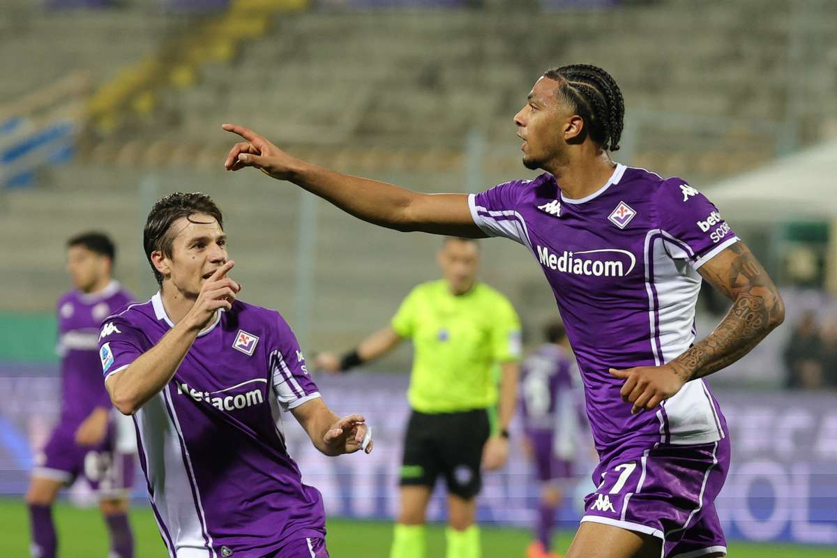 Fiorentina finally break Serie A duck with thrashing of Udinese ...