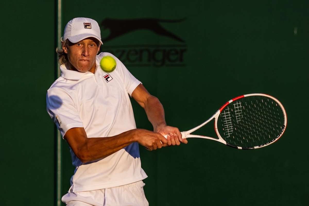 Wie Papa Björn: Leo Borg feiert im schwedischen Bastad ersten Sieg auf ...