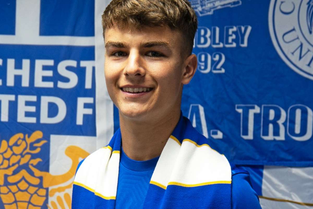 DONE DEAL: Colchester sign outright Forest midfielder Perry ...