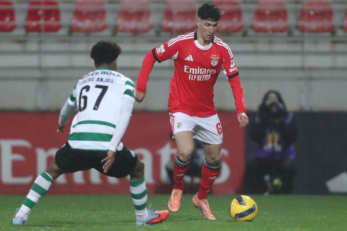 Liga 2: Penálti e duas expulsões no triunfo do Benfica B na receção ao ...