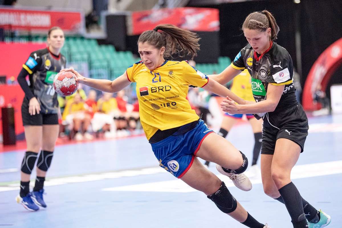 Tricolorele debutează la Campionatul Mondial de handbal. Lorena Ostase ...