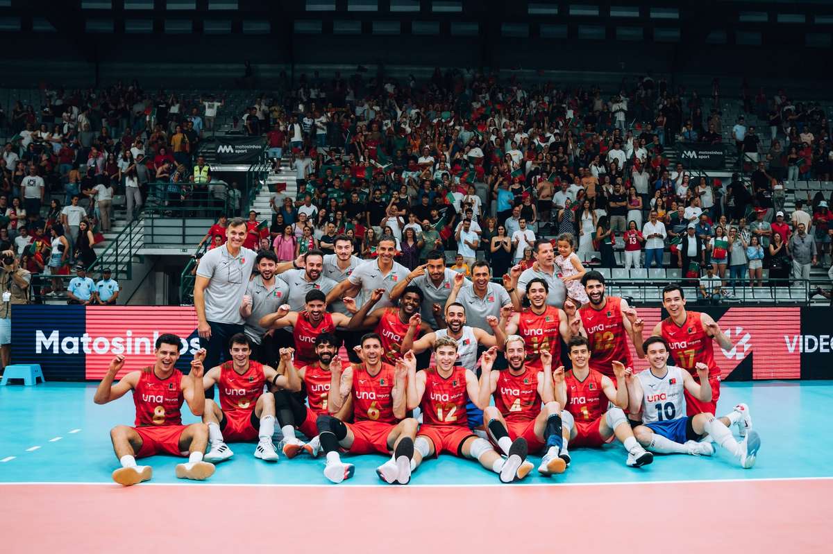 Voleibol: Portugal vence Letónia e continua a sonhar na Liga Europeia ...