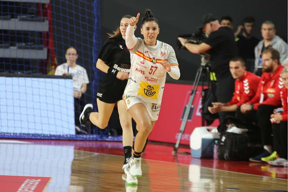 España vence a Austria y consigue su primera victoria en el Carpati ...